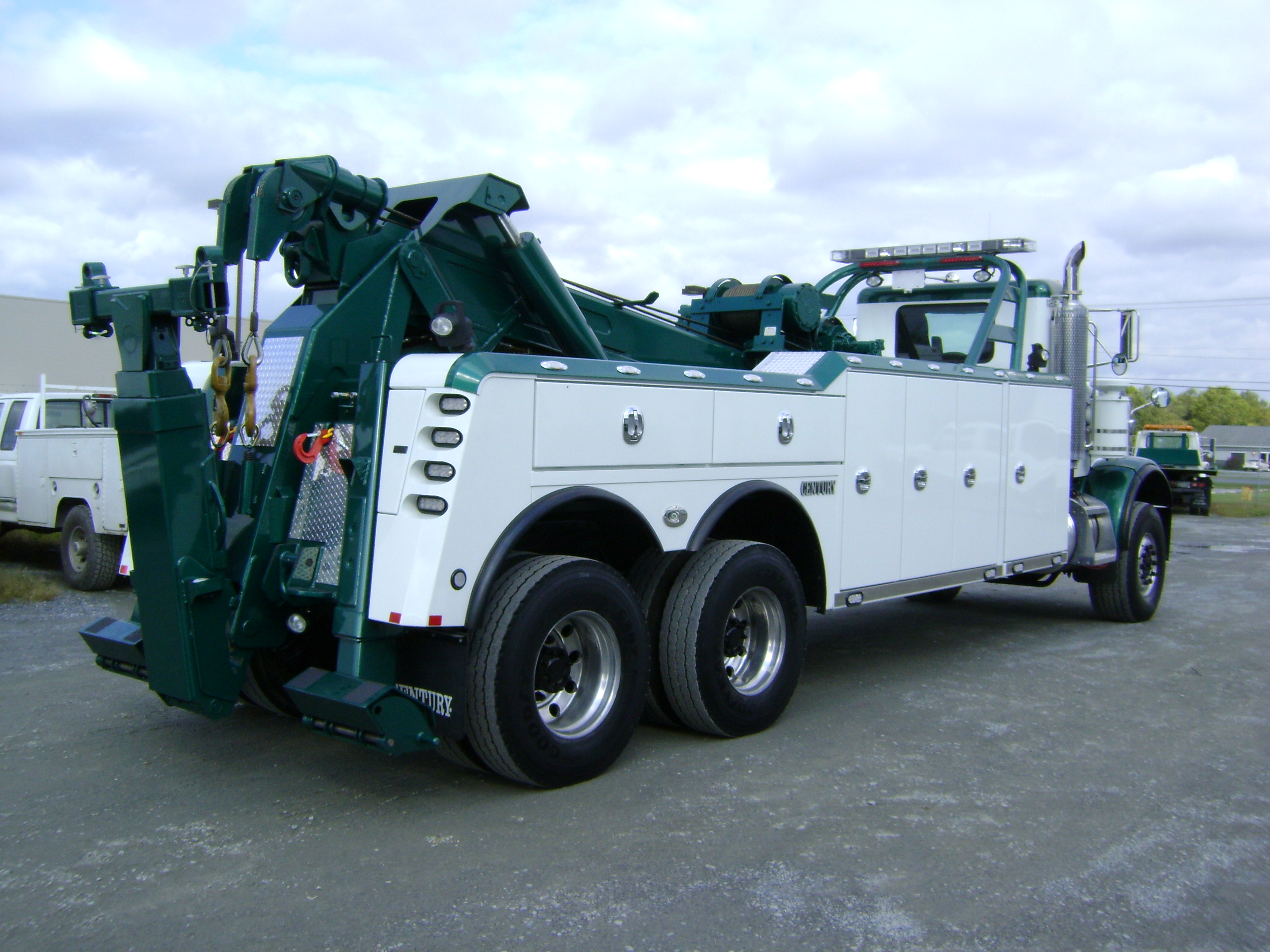 WM M Chambers & Son Towing & Hauling Gallery | Miller Industries ...