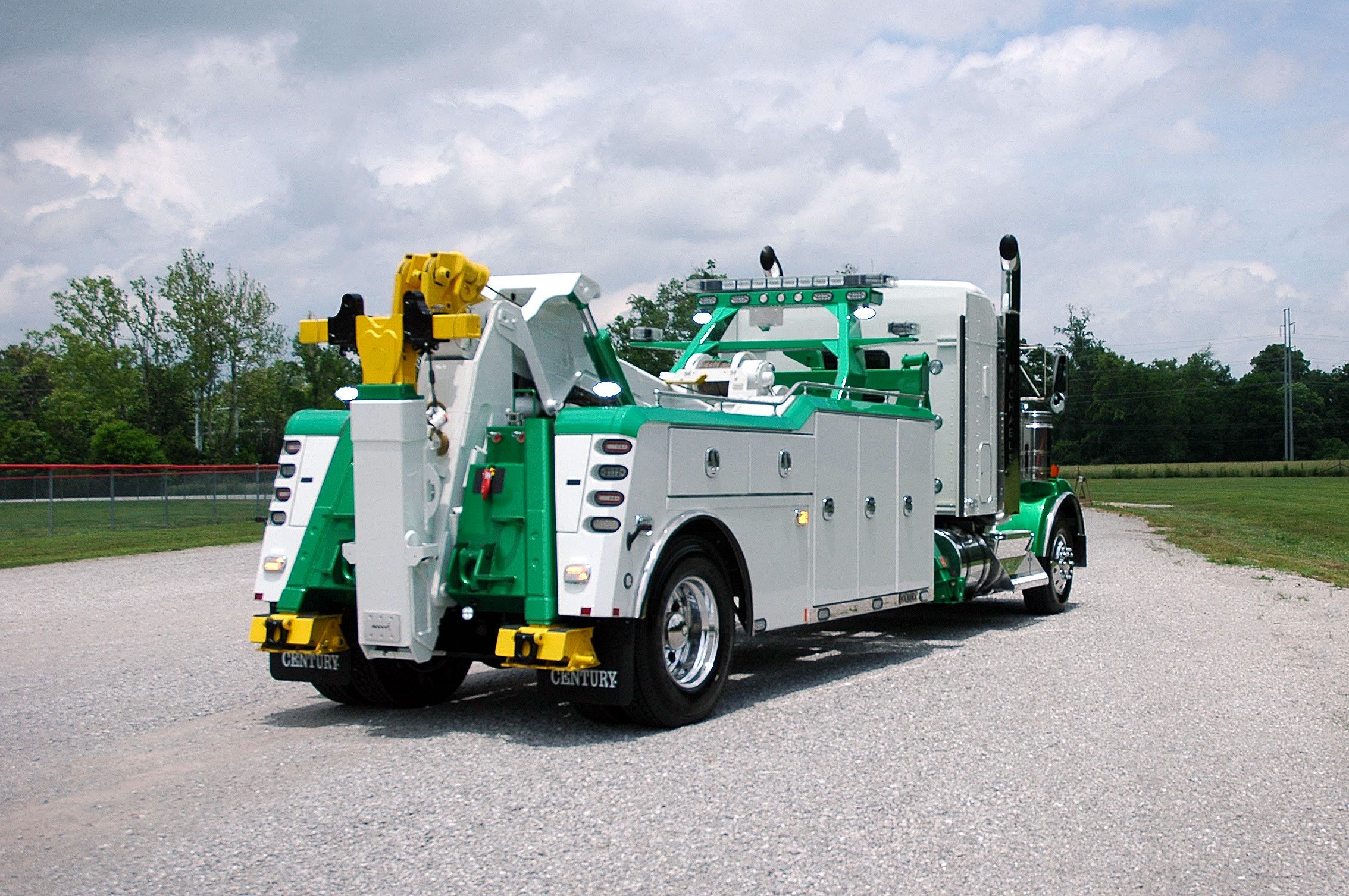 Century 5130 Gallery | Miller Industries | Miller Industries Towing, Inc.