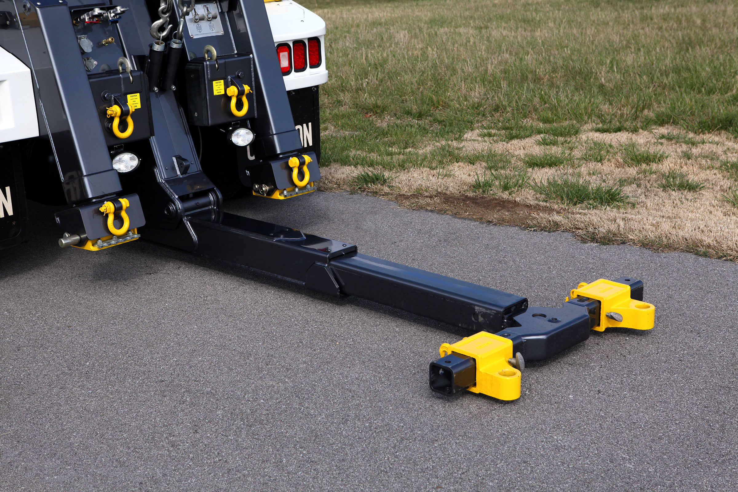 Chevron 512T (Alum.) Gallery | Miller Industries | Miller Industries ...