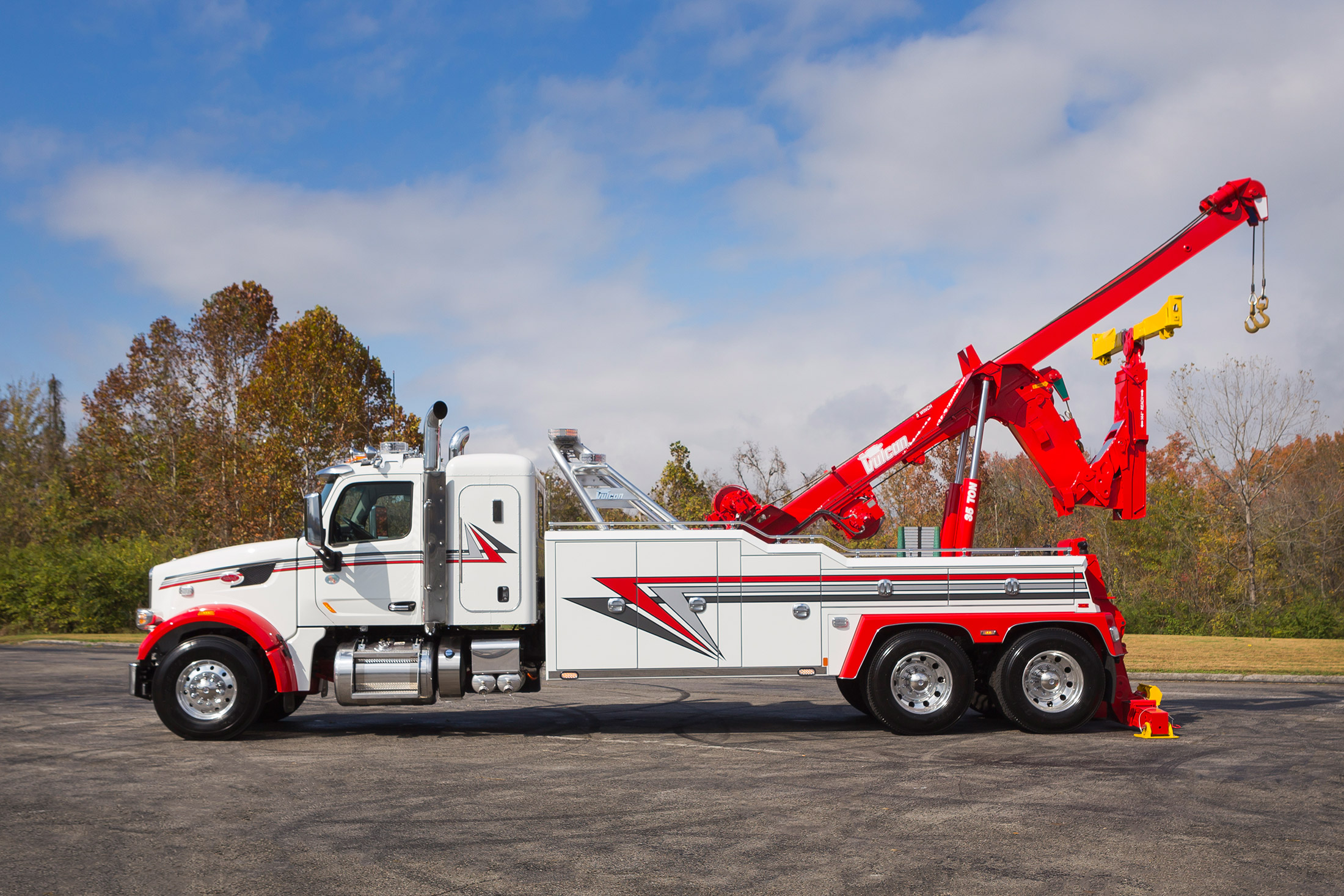 Vulcan V-70 Gallery | Miller Industries | Miller Industries Towing, Inc.