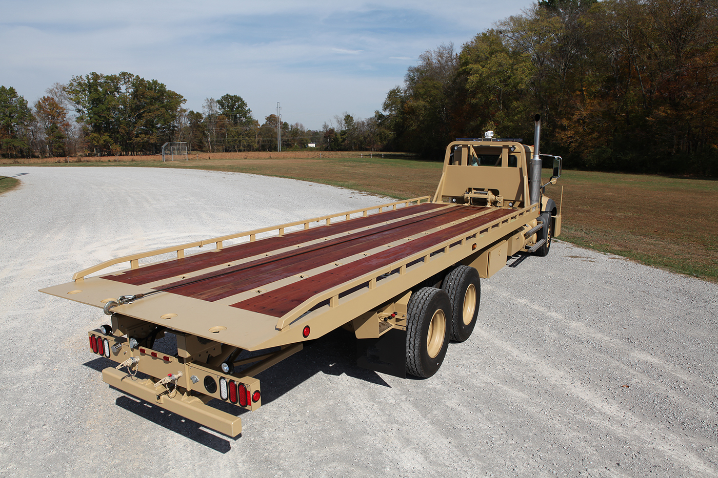 Century® Carriers 20 to 40-Series | Miller Industries