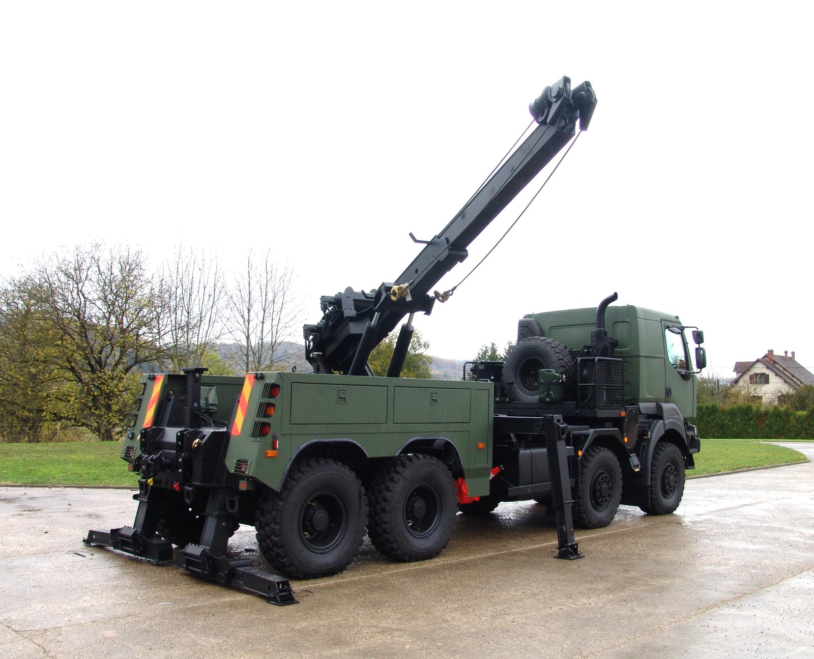 Holmes® 600R | Military Units | Miller Industries, Inc.