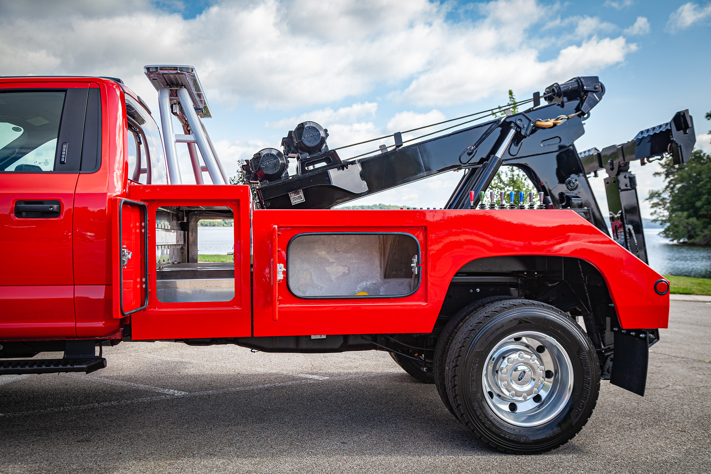 Century 2465 / Vulcan V-24 | Miller Industries