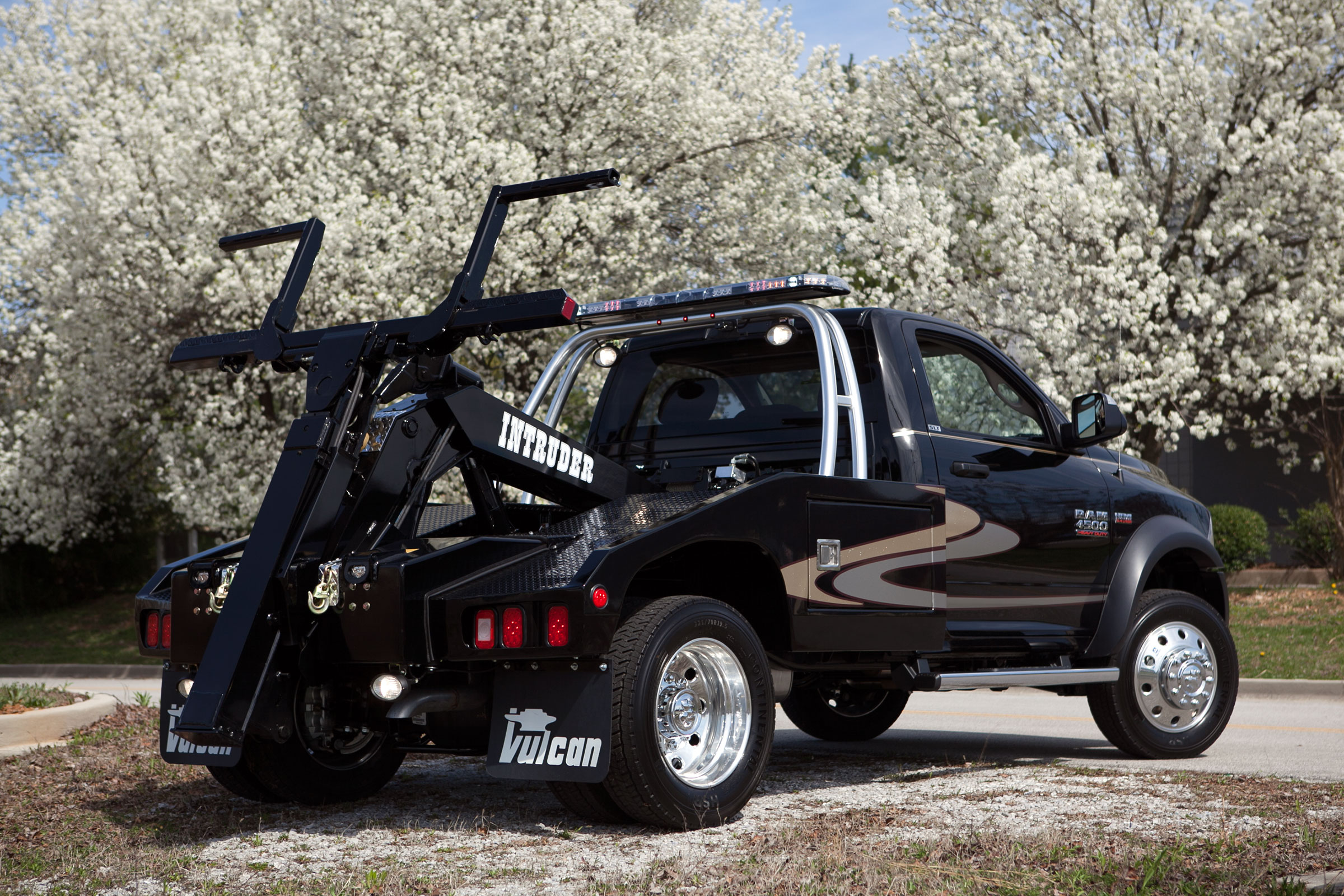Vulcan 810 Intruder Gallery | Miller Industries